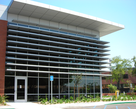 United States Aluminum: Sun Control: Series 3600 Sunshade System